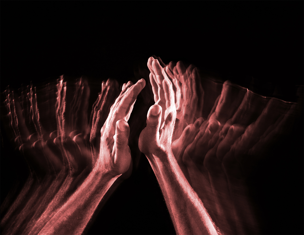 Kenyans clap for health workers - MyJoyOnline