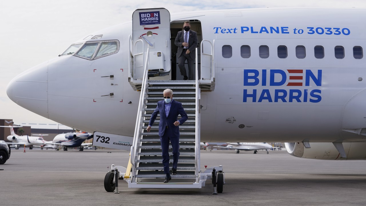Crew member on Joe Biden's plane tests positive for Covid-19 ...