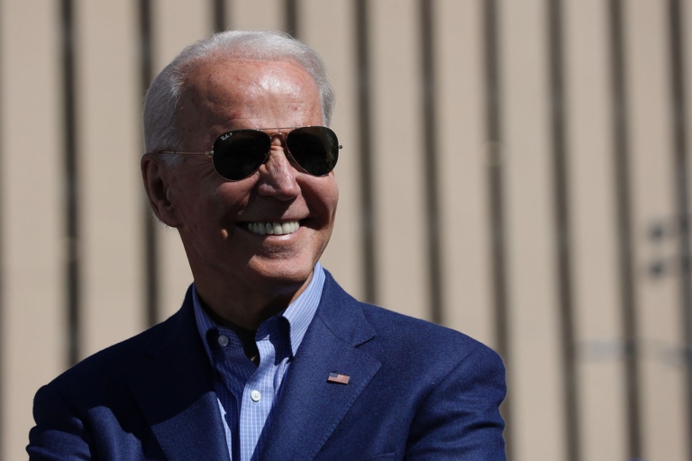 In praise of Joe Biden's presidential approach to sunglasses ...