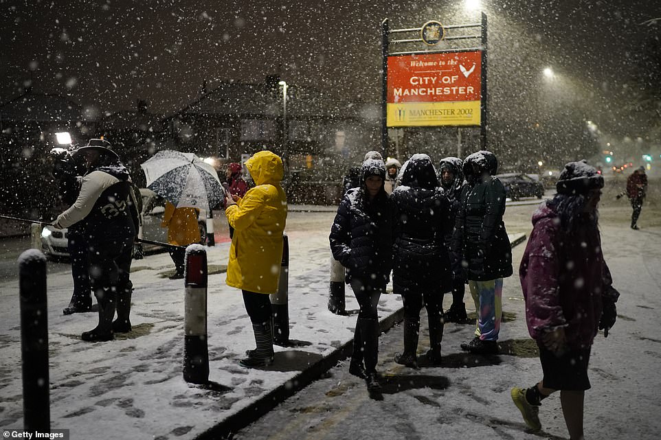 Storm Christoph: Thousands of Manchester homes being evacuated amid ...