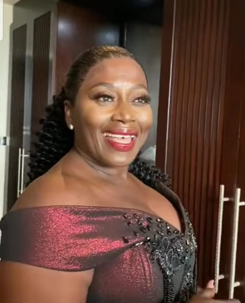 Akumaa Mama Zimbi's fans amazed by her latest look - MyJoyOnline