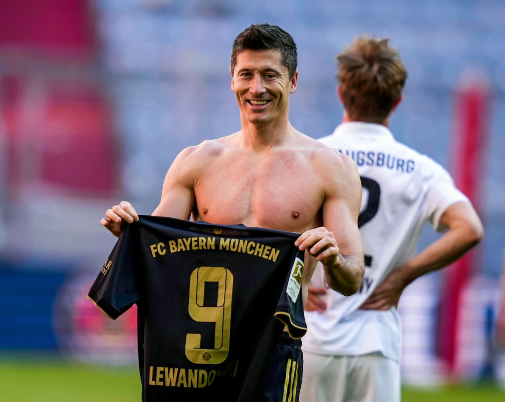 Lewandowski breaks 49-year goalscoring record in final minute of season ...