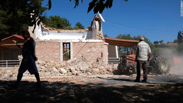 1 person dead, buildings damaged as 5.8 magnitude earthquake strikes ...