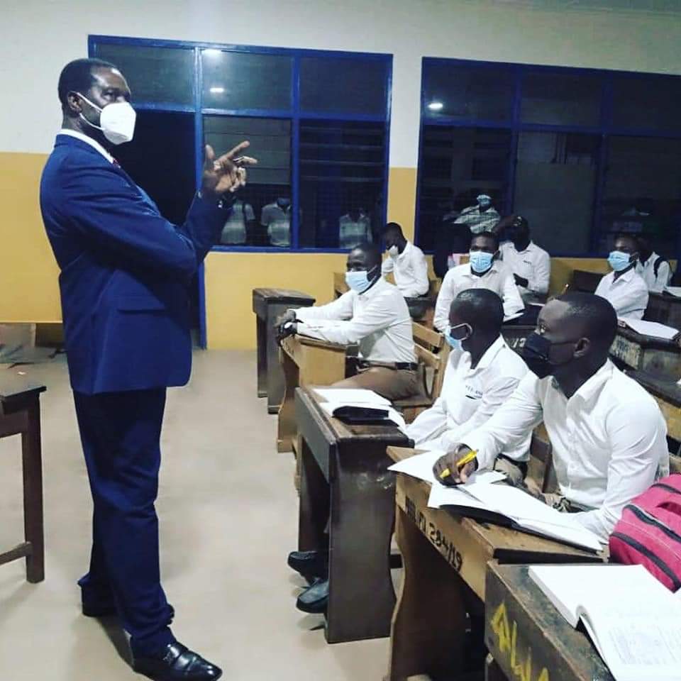 Education Minister pays surprise visit to PRESEC, Legon during prep ...