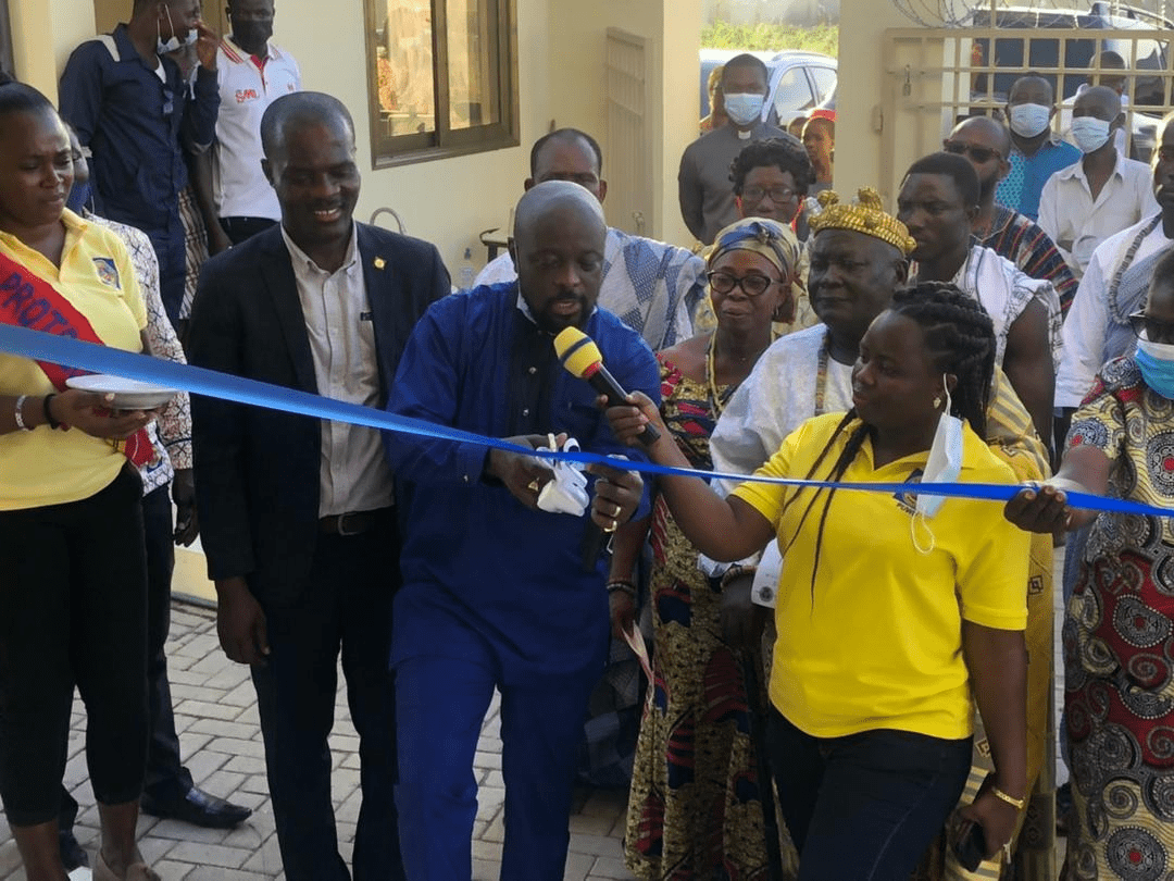 ECG commissions 2 new customer service centres in Volta Region ...