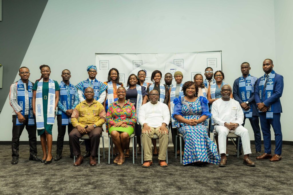Young civil servants graduate from Selective Training Fellowship ...