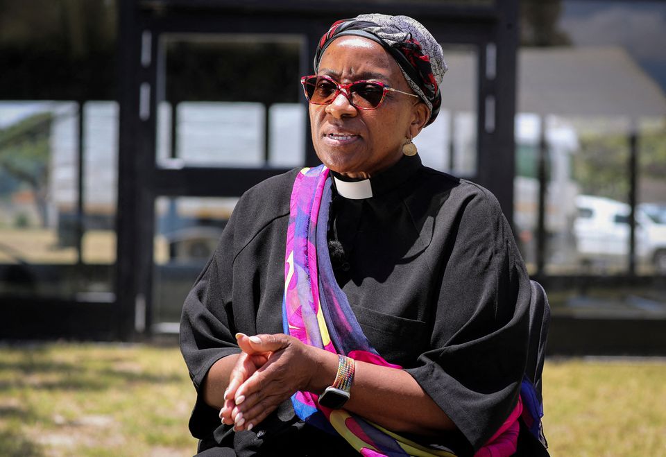 Desmond Tutu's daughter recalls day he saved man from being burned ...