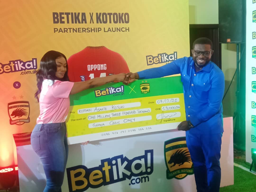 Betika’s official signing with Asante Kotoko and new jersey unveil ...