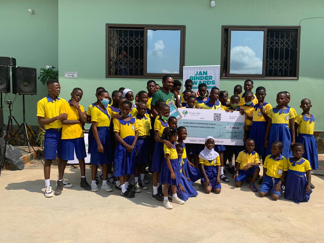 3 basic schools in Eastern Region win Jan Binder Awards for clean ...