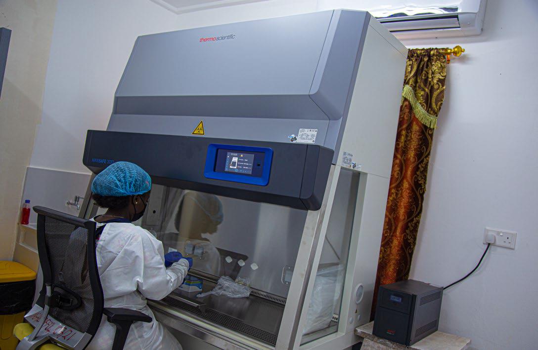 Newmont Ghana hands PCR laboratories worth ¢2m to Ghana Health Service ...