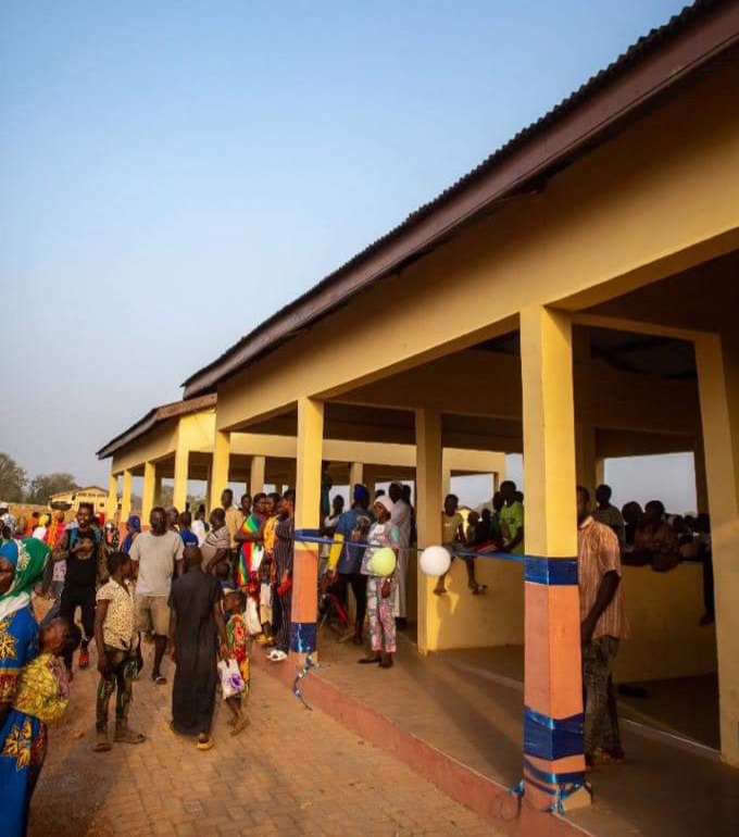 MP for Damango commissions market at Damango-Canteen - MyJoyOnline