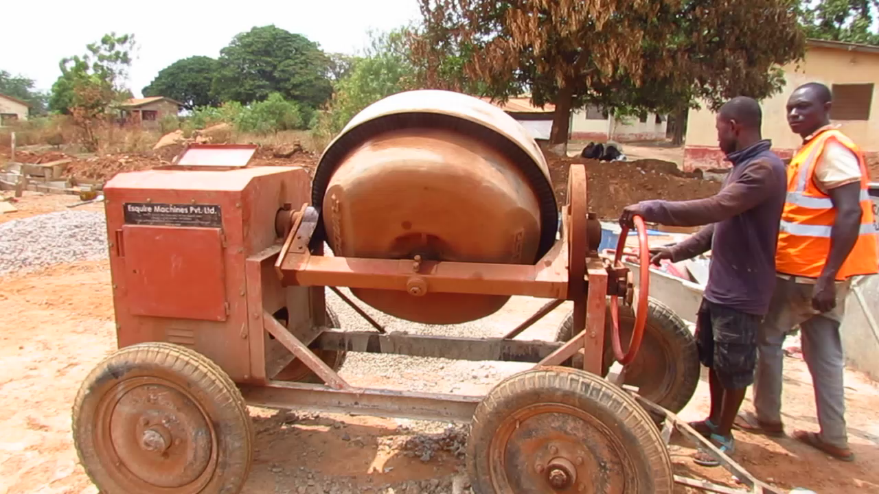 Wenchi Traditional Council inspects road projects in Wenchi, commends ...