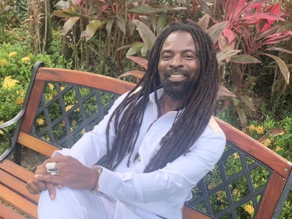 Stonebwoy is my brother, we’re good – Rocky Dawuni clears the air ...