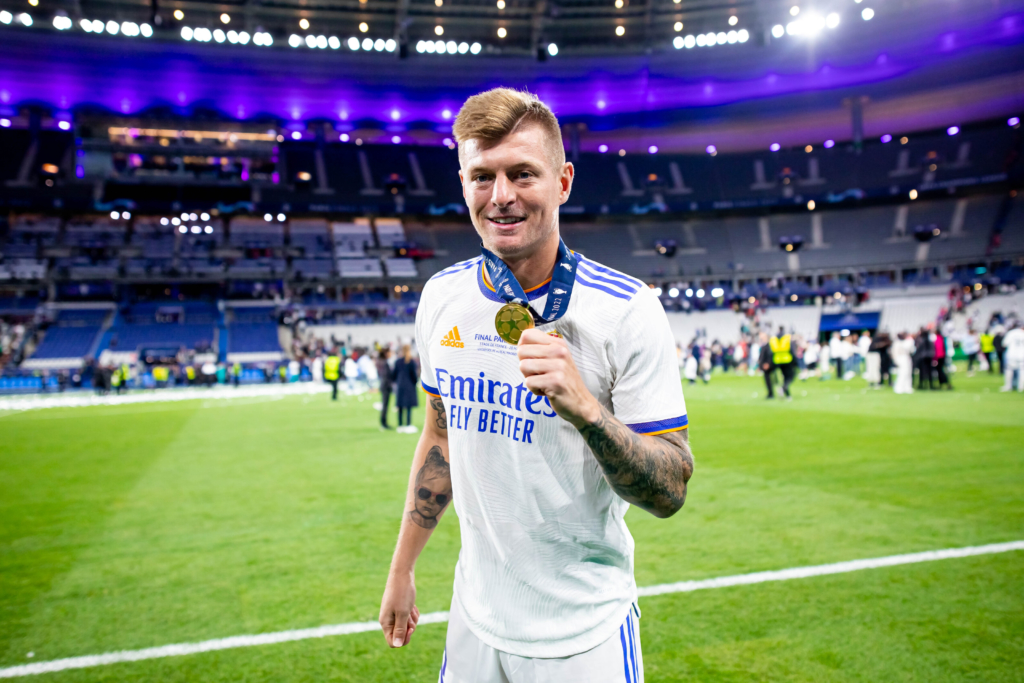 Kroos: Three clones of me wouldn't make a very good Real Madrid ...