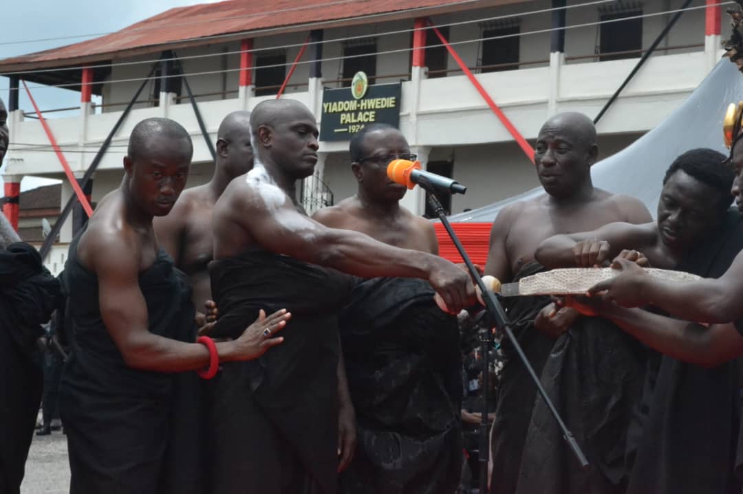 Nana Kwaku Boateng lll sworn in as New Juaben Manhene - MyJoyOnline.com