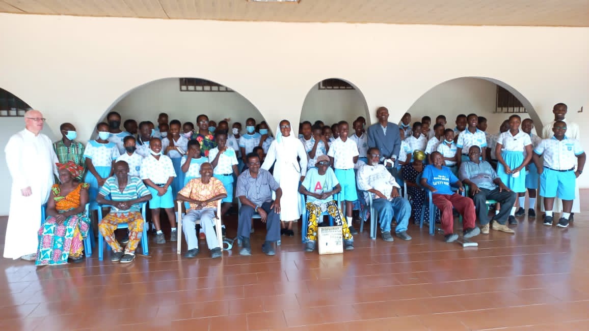 Ancilla School donates to Weija Leprosarium - MyJoyOnline.com