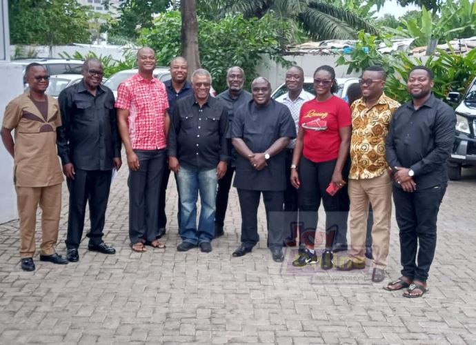 Dr Cadman Atta Mills commiserates with Julius Debrah - MyJoyOnline