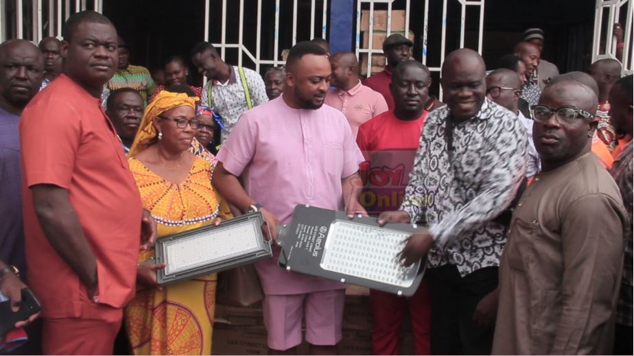Tafo MP donates 300 street lights to improve security - MyJoyOnline