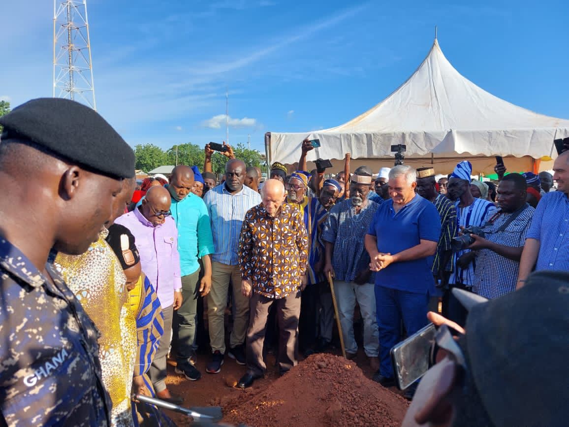 Akufo-Addo cuts sod for dualisation of 2km road in Nandom - MyJoyOnline
