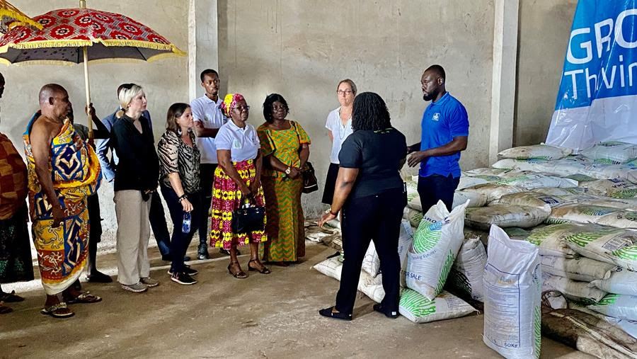 US announces Emergency Fertilizer Assistance for smallholder farmers ...