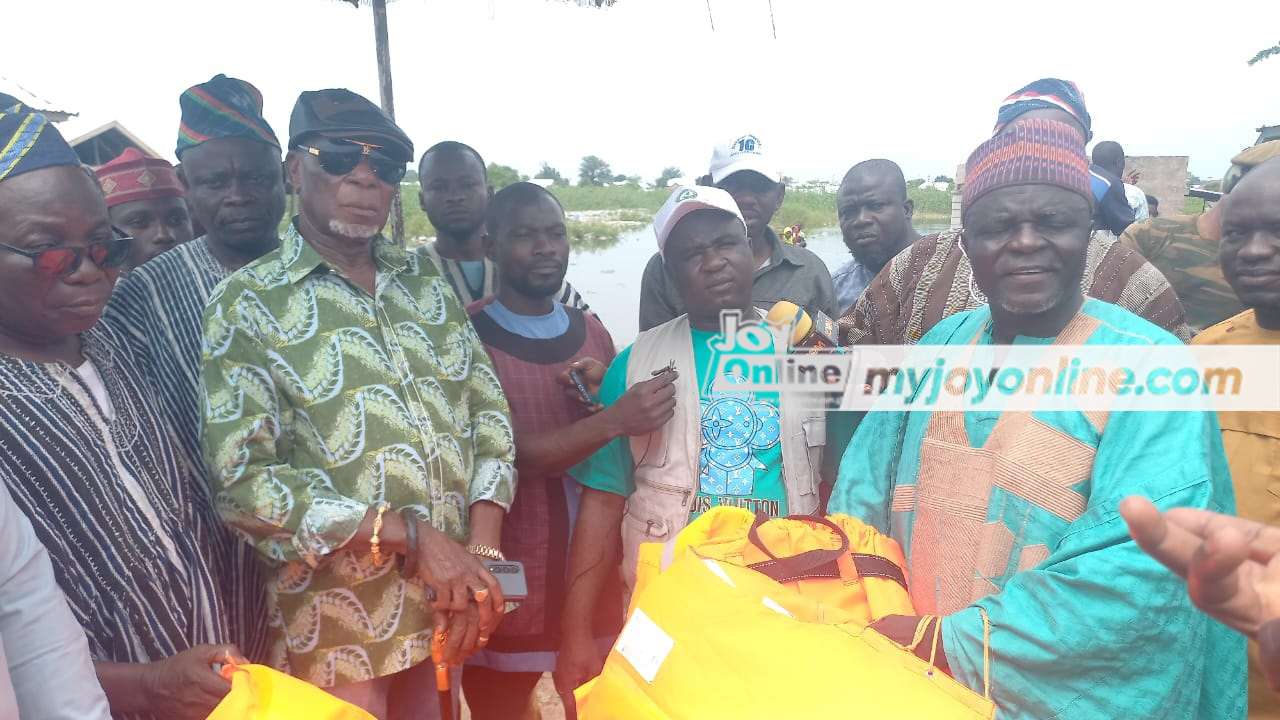 Buipe Chief appeals for help as spillage of Bui Dam displaces hundreds ...