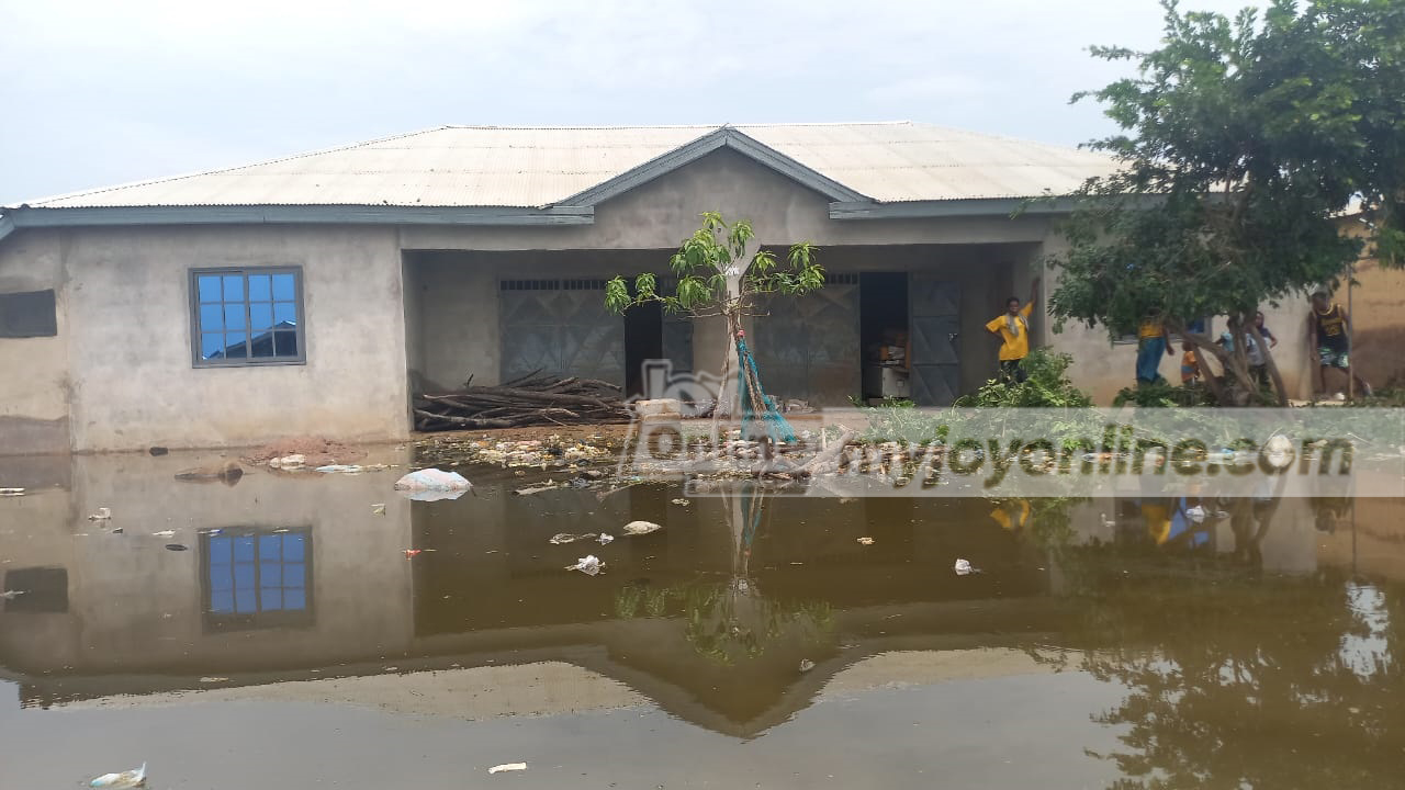 Buipe Chief appeals for help as spillage of Bui Dam displaces hundreds ...