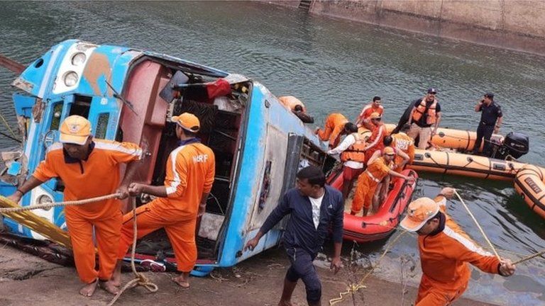 25 killed as bus plunges into gorge in India - MyJoyOnline