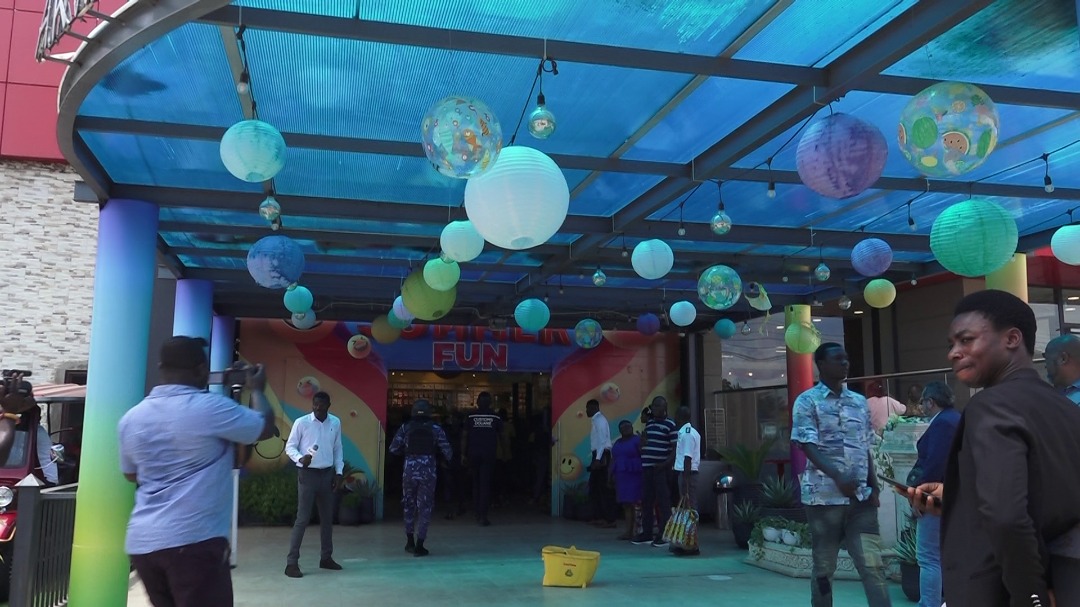 Palace Mall, China Mall Managers abandon shops to avoid embarrassment ...