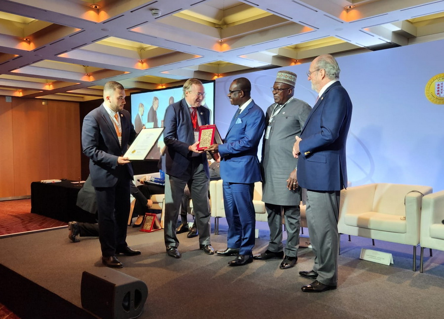 EBID President Dr. George Agyekum Donkor receives top Crans Montana ...