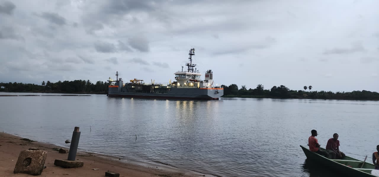 Residents of Agbeve unhappy with dredging activities on Volta River by ...