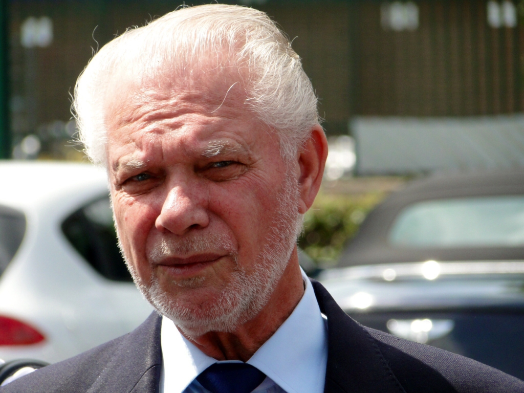 West Ham United co-chairman David Gold dies following short illness ...
