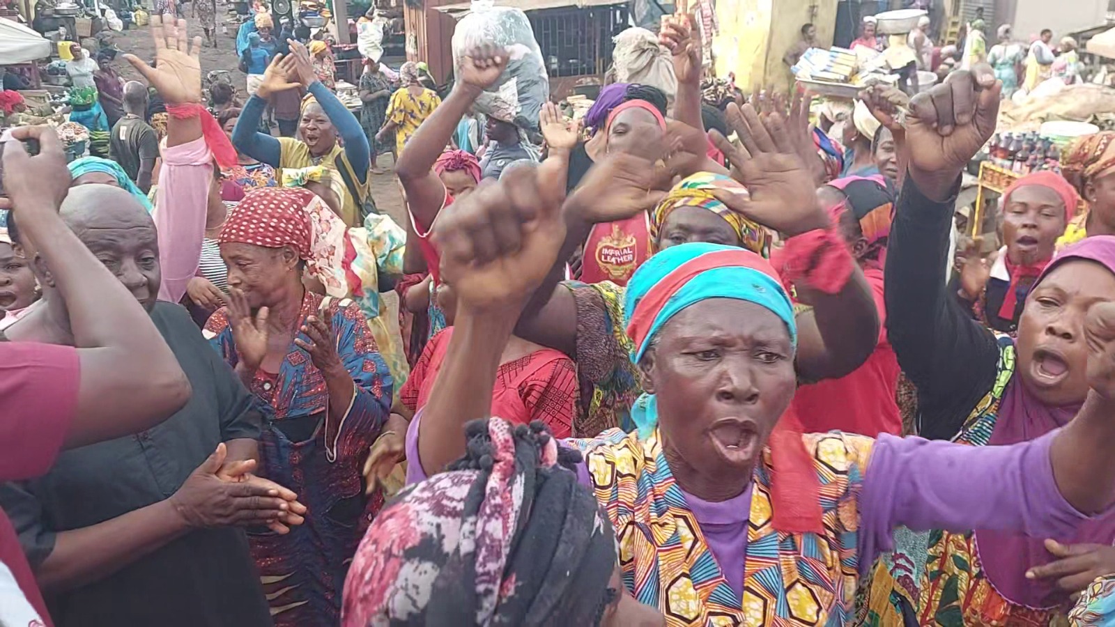 Suame traders fume; resist planned demolition of market - MyJoyOnline