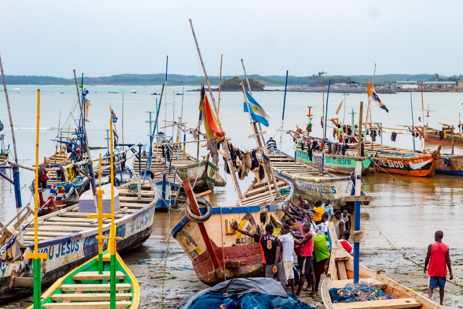 How climate change impact on fisheries is pushing artisanal fishers ...
