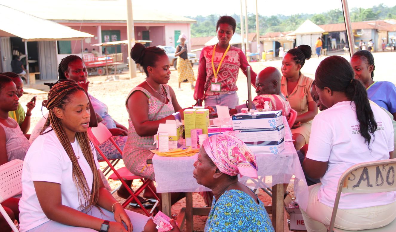Ntunkumso residents enjoy free medical screening by WeLearn Ghana ...