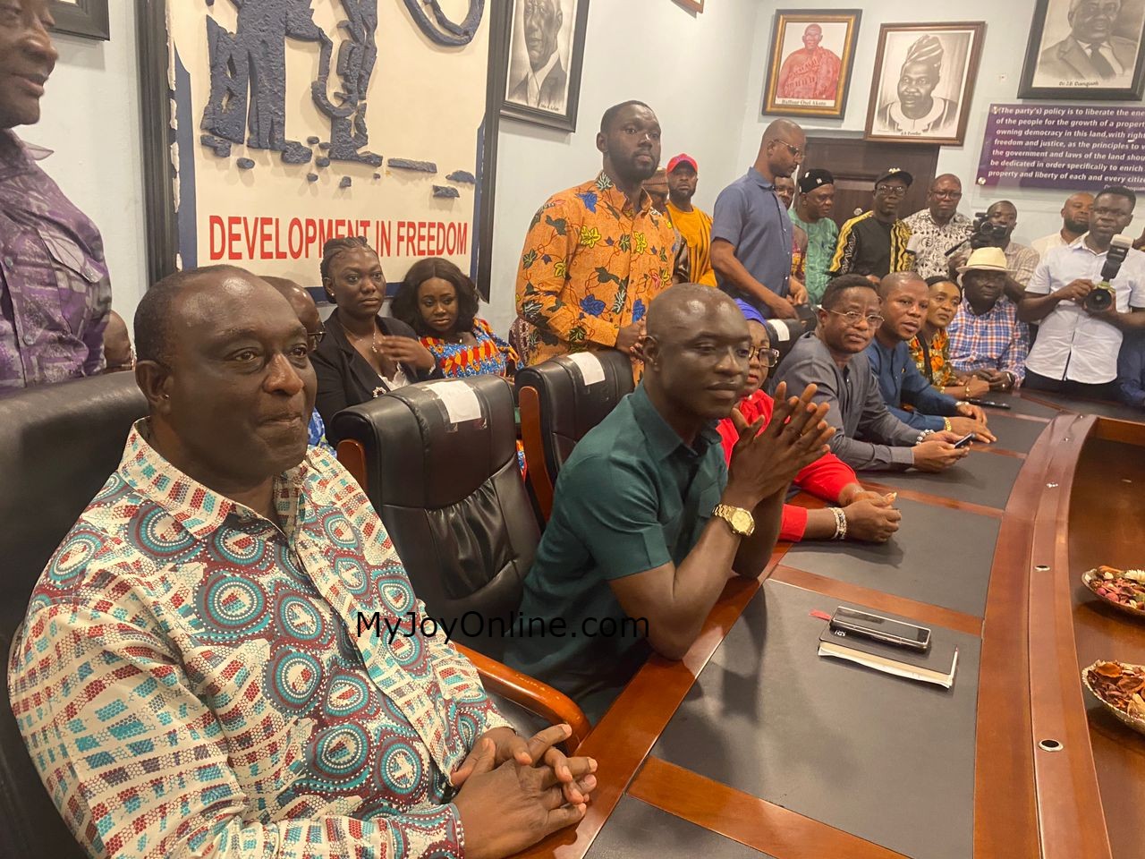 NPP Flagbearer Race: 7 MPs back Alan as he files nomination forms ...
