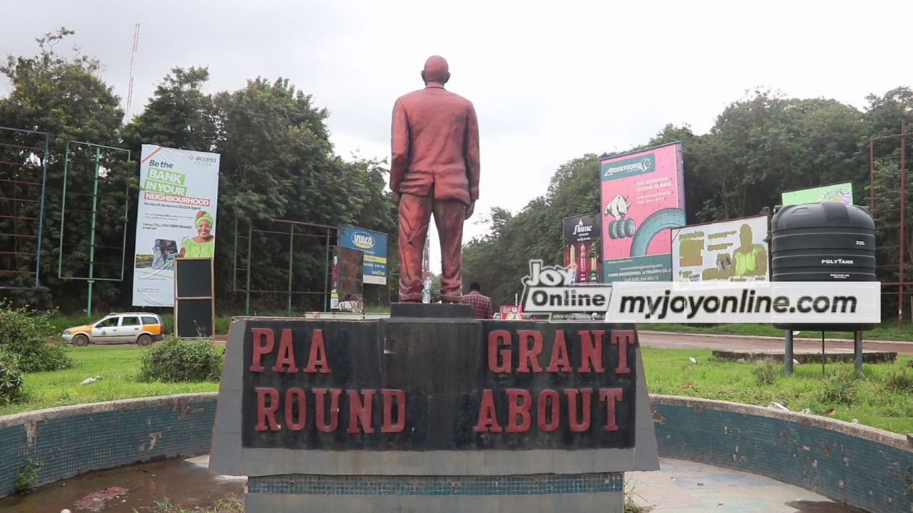 #GHPotholesExhibition: Paa Grant Roundabout - Ghana’s shaming of a hero ...
