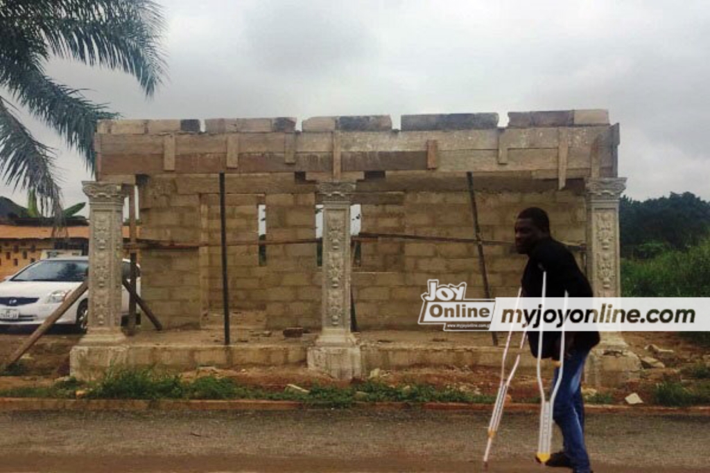 Farmer initiates police post project at Odumase-Kwatire road - MyJoyOnline