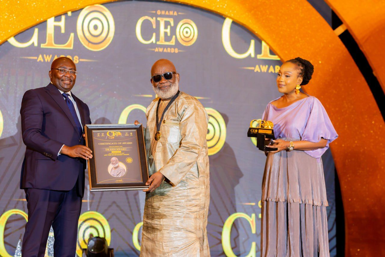 Dr. Ken Kwaku receives Lifetime Achievement Award at Ghana CEO Awards ...