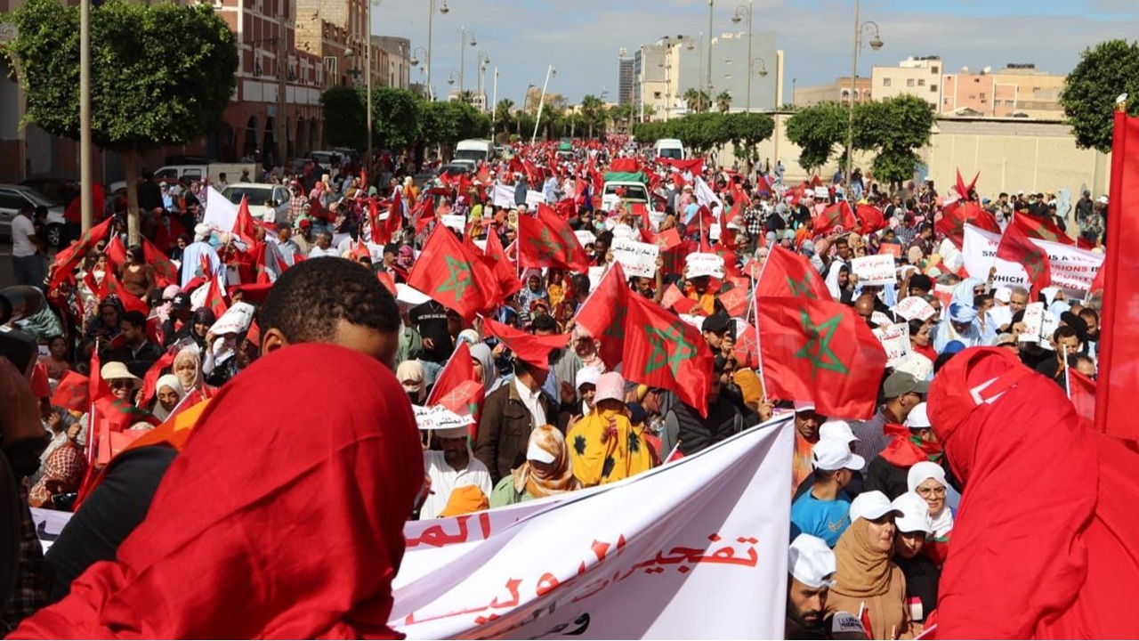 Thousands march in Laayoune to denounce 'despicable terrorist attack ...