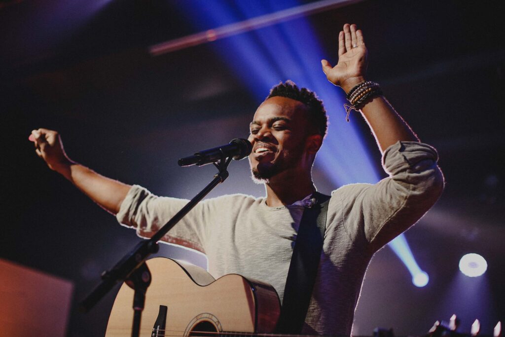Travis Greene announces “Celebrate Ghana” gospel concert in Accra ...