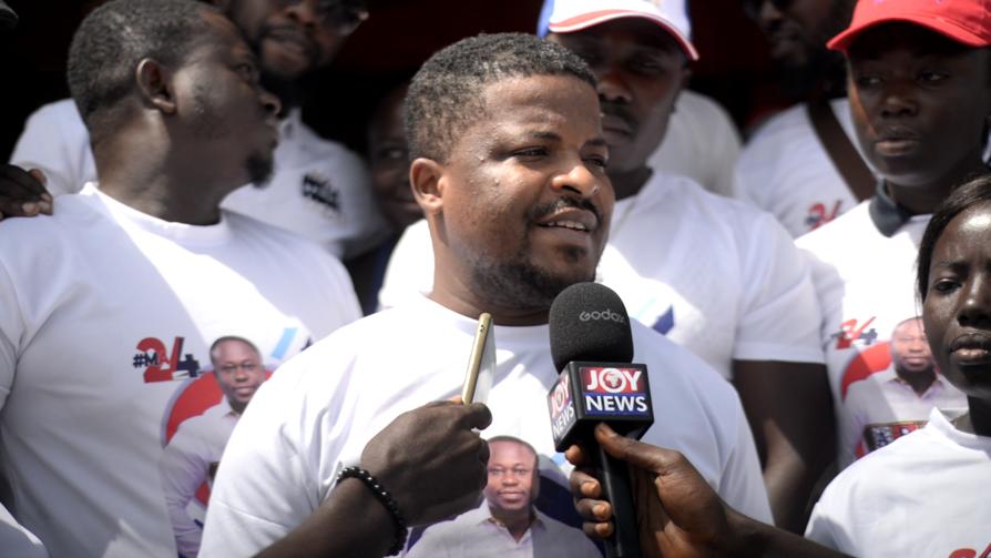 NPP Primaries: Oforikrom delegates pick forms for Micheal Kwesi Aidoo ...