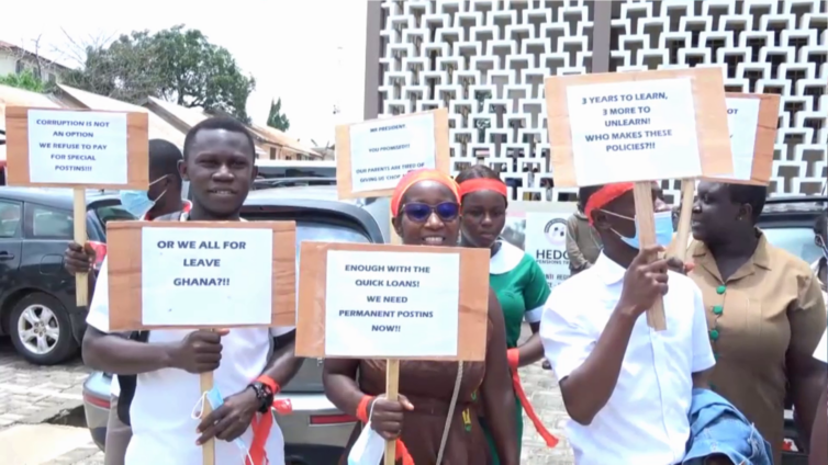 Unemployed nurses, midwives in Kumasi protest over delayed postings ...