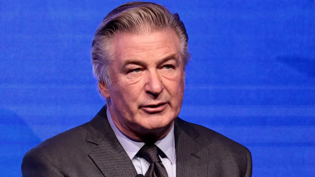 Alec Baldwin returns to SNL for the first time since Rust trial ...