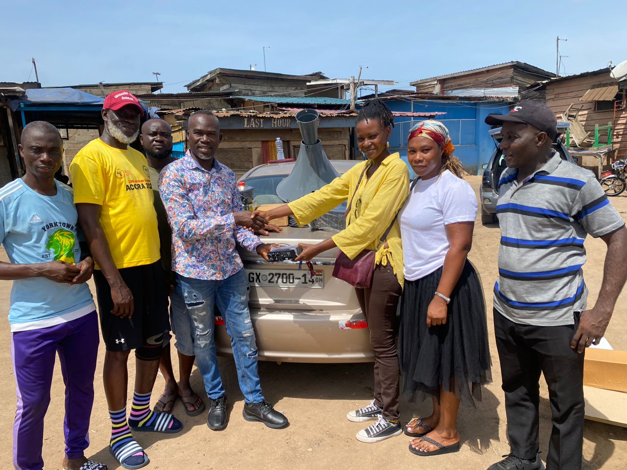 AUCC students provide siren system to Odawna Sahara community to ...