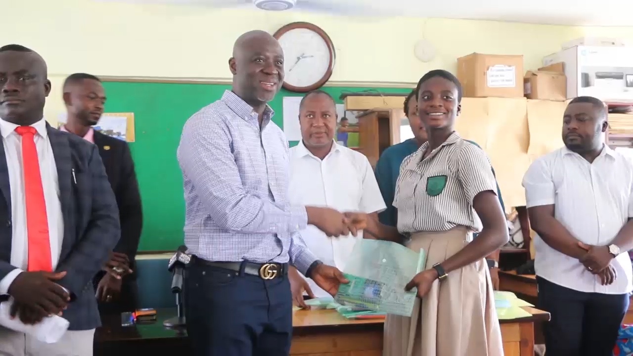 NPP Effia Constituency Parliamentary Candidate donates essential ...
