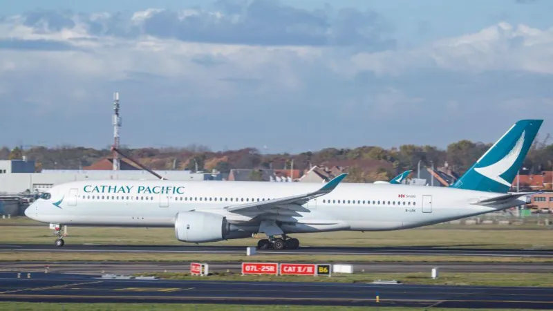 Cathay Pacific grounds planes after engine problem - MyJoyOnline