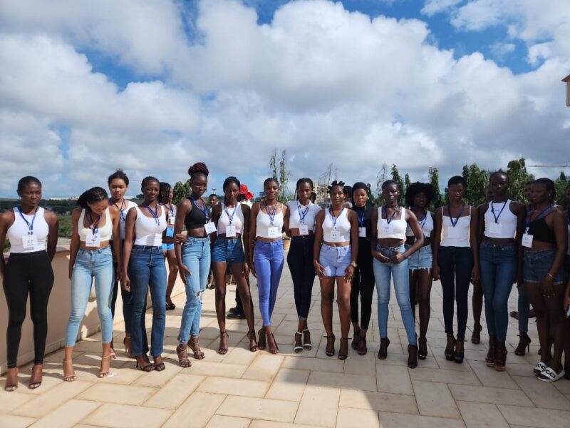 Hundreds turn up for Rhythms On Da Runway Model Casting - MyJoyOnline
