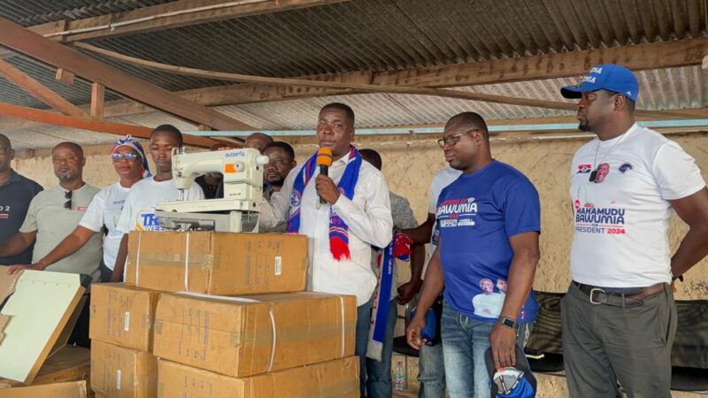 Gideon Boako donates 10 industrial sewing machines to Yamfo Technical ...