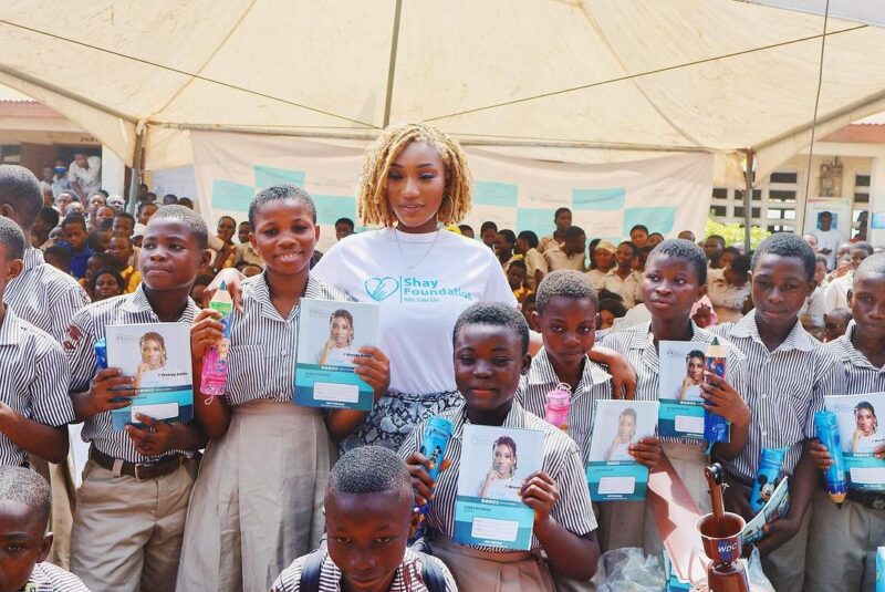 Wendy Shay supports Manhean M/A Basic School on World Children’s Day ...