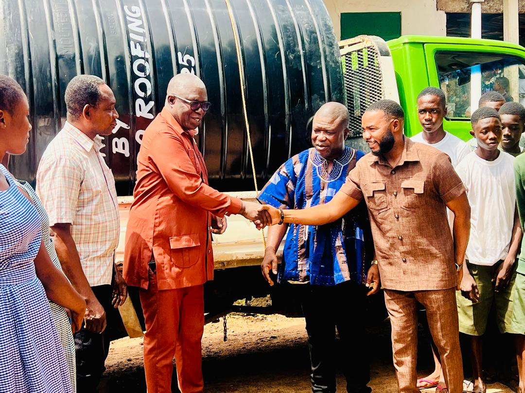 Davida Roofing Systems delivers lifesaving Polytanks to Sokode Senior ...